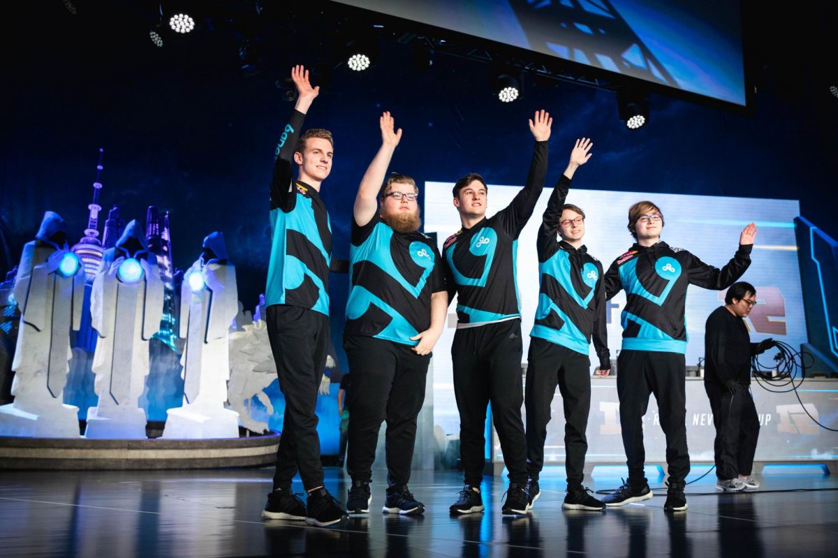 LoL Pro Team Cloud 9 Signs Contract With Blue Buff