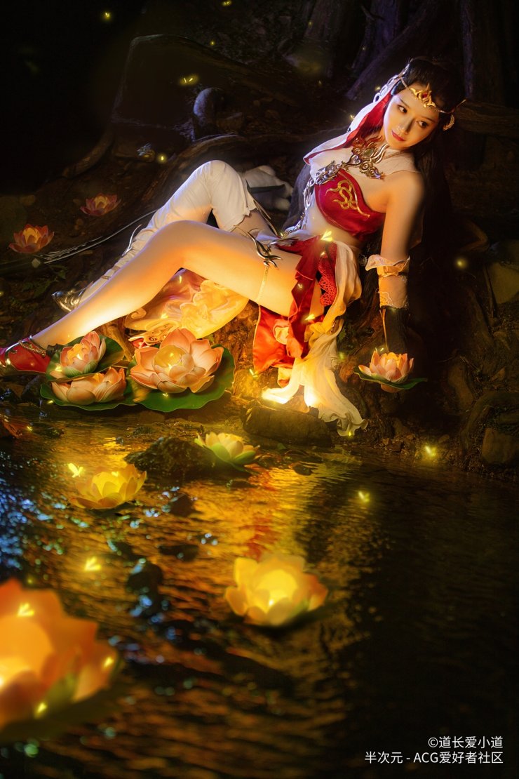 Sexy Female Character In Jian Xia Qing Yuan Online 3