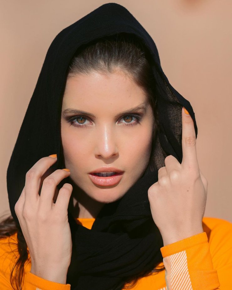 Too-Hot-To-Handle Pictures Of Playboy Model Amanda Cerny Will Burn You Down