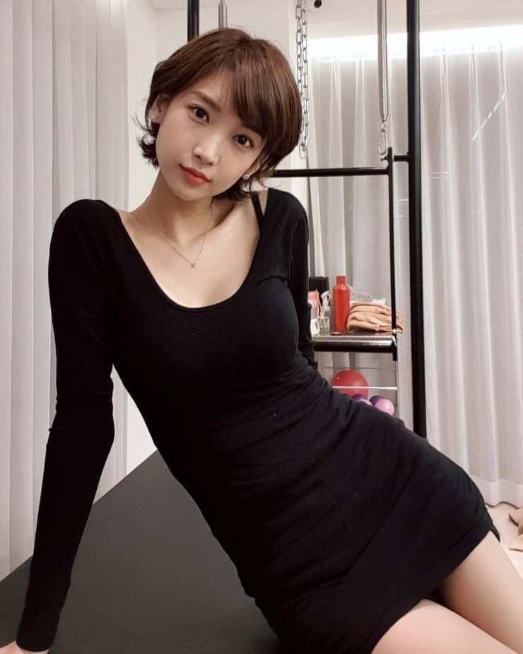 Hot YouTuber Leezy Admitted That Sexy Looks Made Her Famous